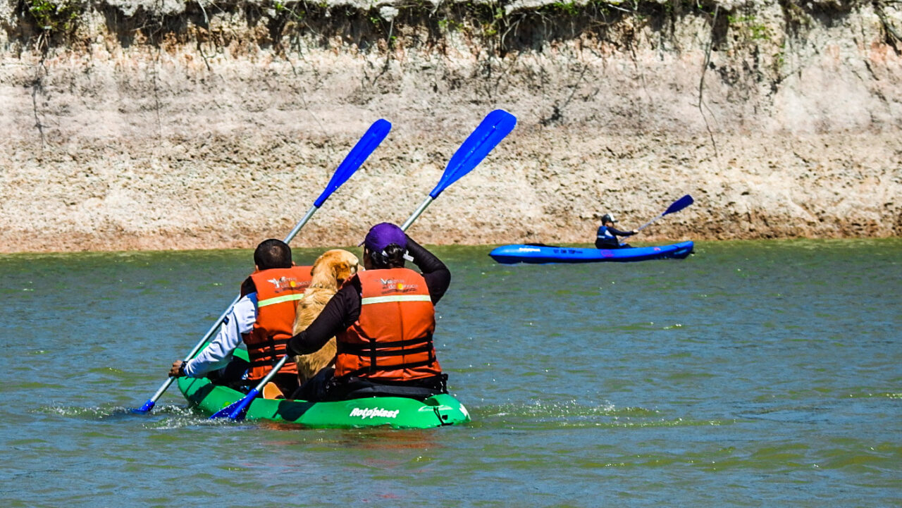 Kayak alrededores de Puerto Carreño - Viajeros del Orinoco