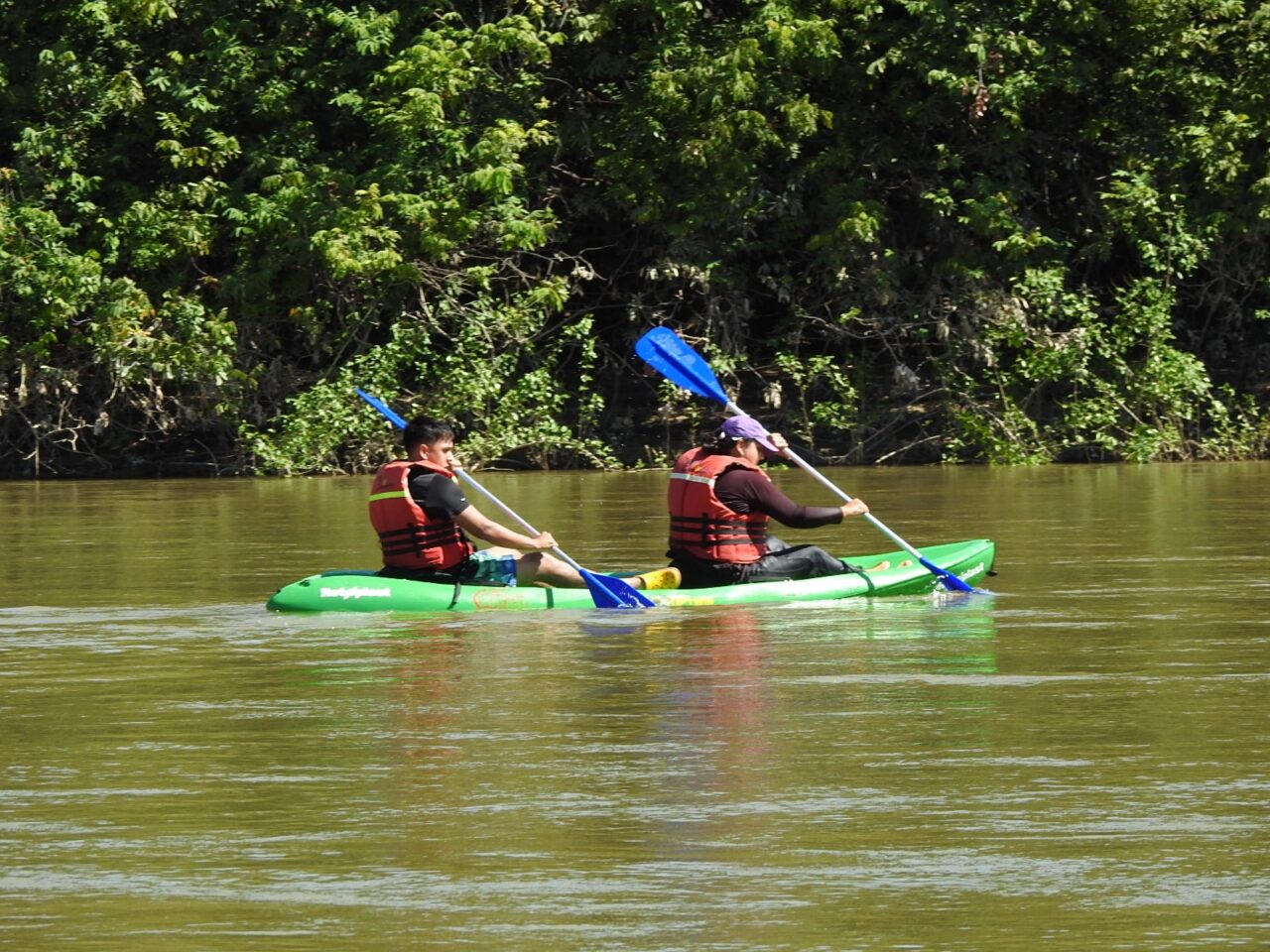 Kayak alrededores de Puerto Carreño - Viajeros del Orinoco